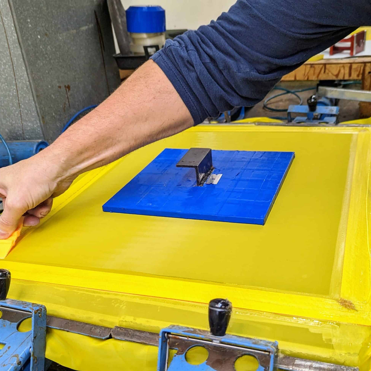 Restretching Screen Printing Frames 20x24 – Victory Screen Factory